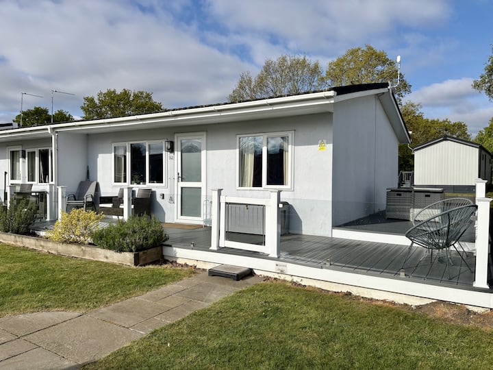92 -Moanaroa  (Maori For Broad Sea) - Lowestoft