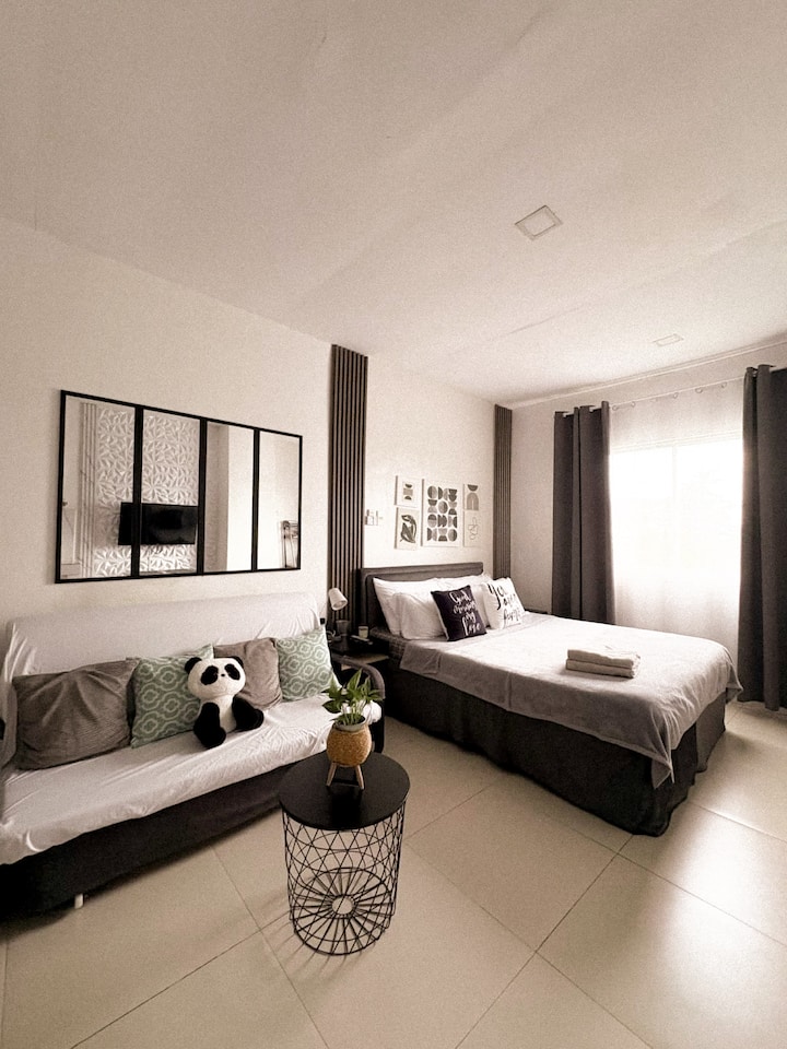 Nordic Haven: Freenetlix& Parking -