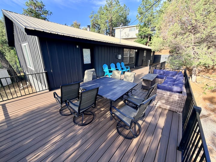 Loop Lodge: Scenic Deck & Cabin Escape - Ruidoso, NM