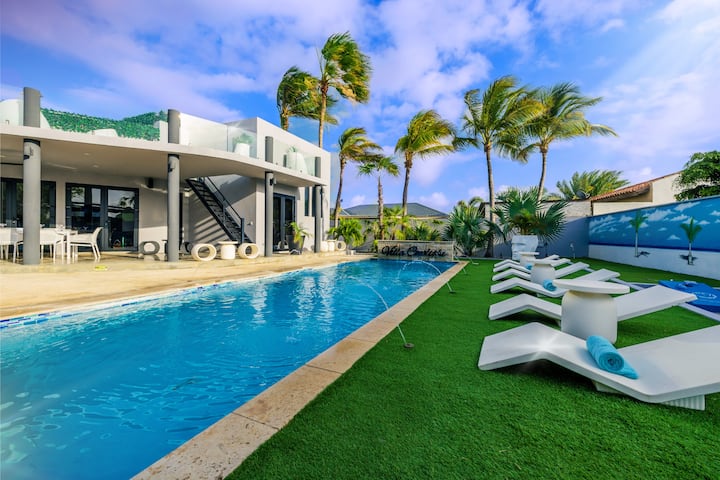 Villa Cocolishi:luxe Pool Retreat |5 Min->beaches - Aruba