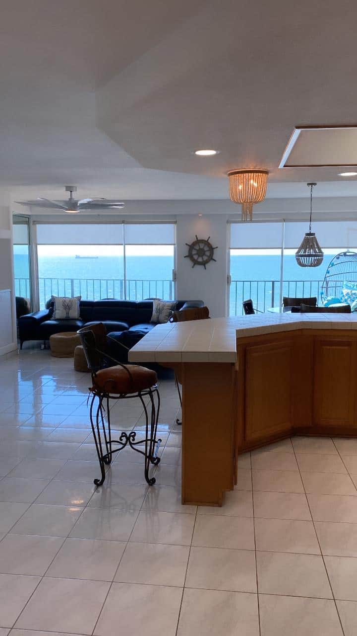 Hermoso Condo Frente Al Mar - Rosarito