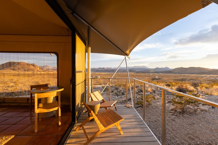 Camp Elena - Luxury Safari Tent #4 - Mtn Views - Terlingua, TX