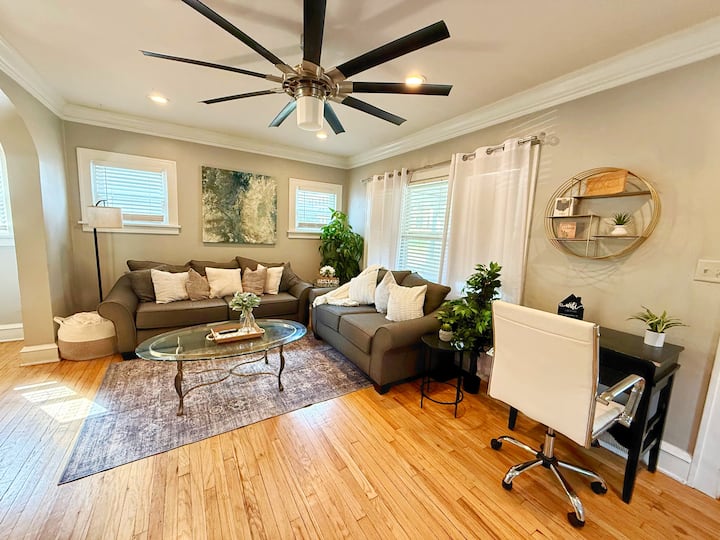 Stylish 3br Home | Near Downtown, Uh & Clinic - Cleveland, OH