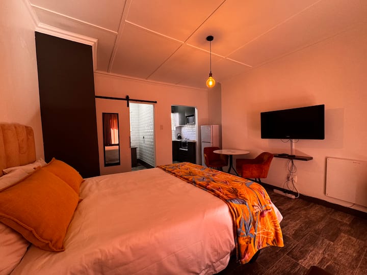 Bakhuto Bachelor’s Den - Welkom