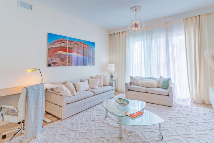 Paradise Delux - 2 Bd Penthouse - Lake Worth, FL