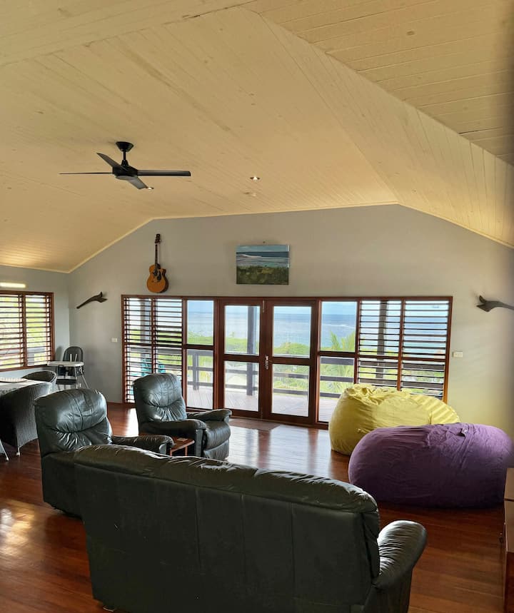 Totoka Kalou: Serviced Villa With Ocean Views - Fiji