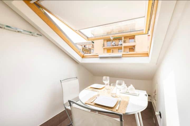 Romantic Getaway | Chic Attic | Garage & Sea 150m - Loano