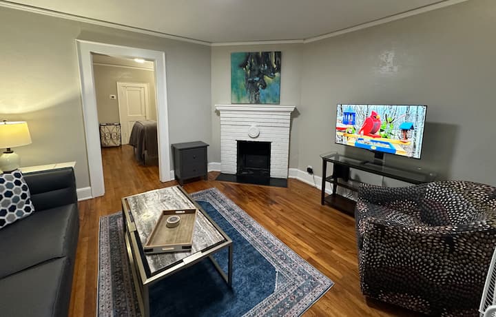 Queen Bed, Washer/dryer, Smart Tv, Blackout Shades - Hickory, NC