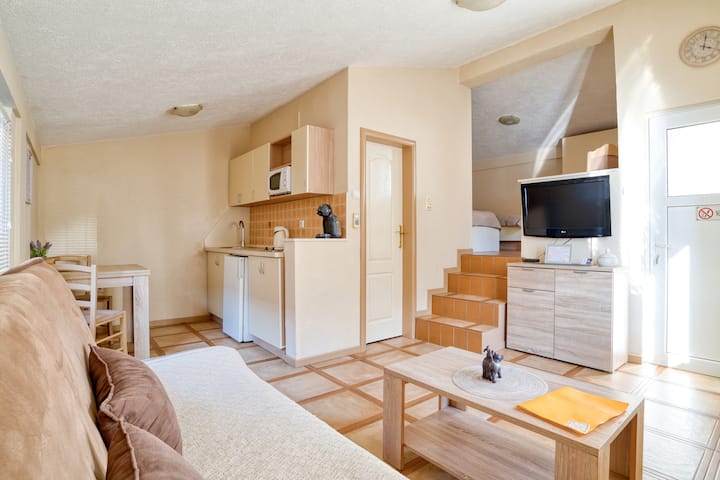 Secret Garden Retreat Steps From Kotor’s Old Town - Kotor