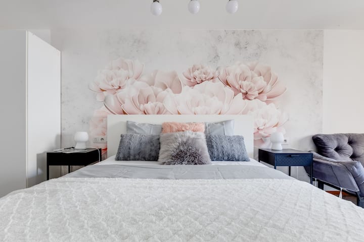 Cozy & Quiet Center Attic With Castle View - Vb - Praga