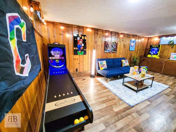 2 King Beds|5 Bedroom| 15 Mins To Dtwn Cle|groups - Shaker Heights, OH