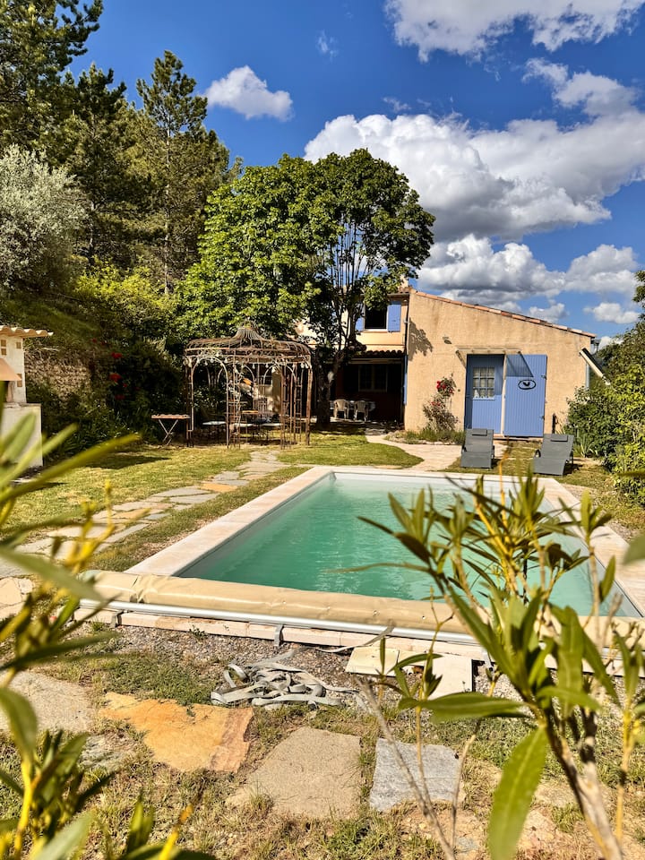 Maison Atypique Avec Piscine Chauffée. - Moustiers-Sainte-Marie