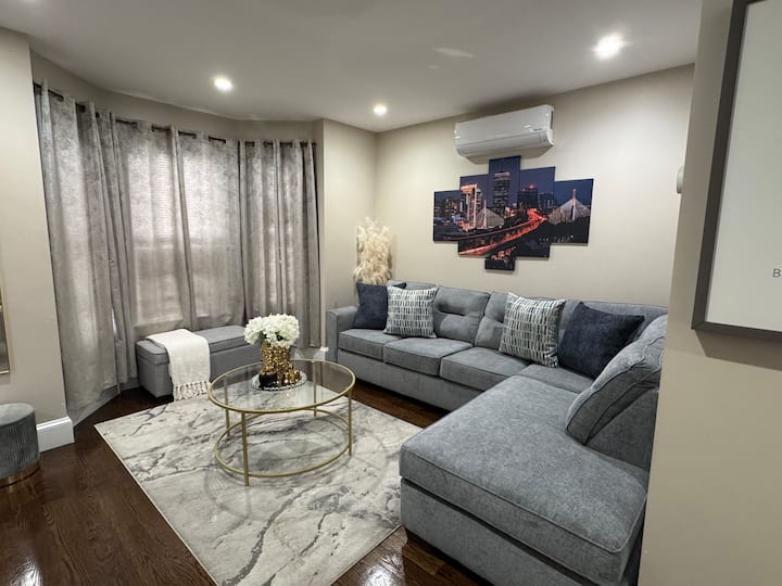 Hidden Gem 2 Br/1ba Near Zoo 3 Mil Downtown Fenway - Castle Island, Boston