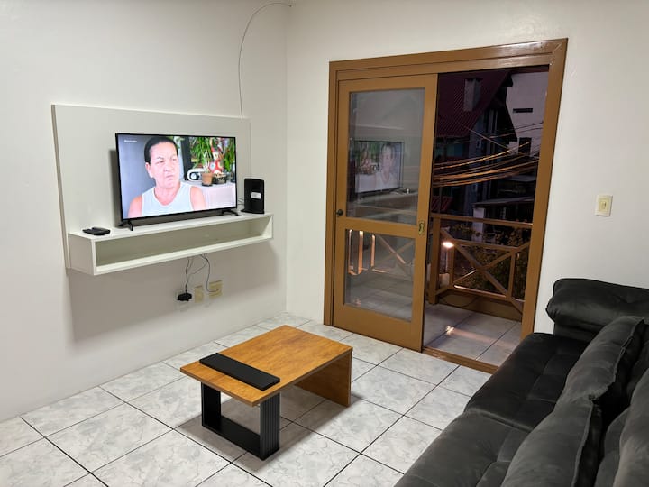 Apto 2 Quartos - Próximo Ao Centro De Gramado - Gramado