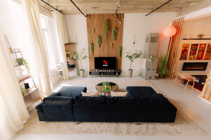 Modern Boho W/ Japanese Touches - Koreatown - Los Angeles
