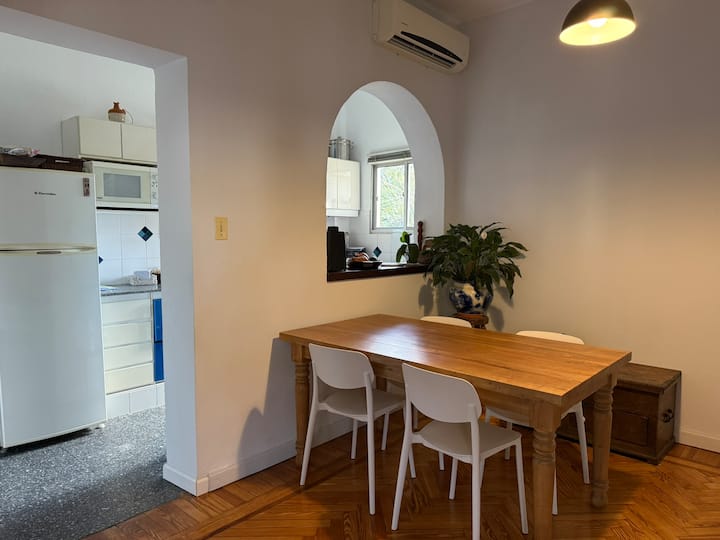 Charming 2nd-floor Flat, Pocitos District - Montevideo