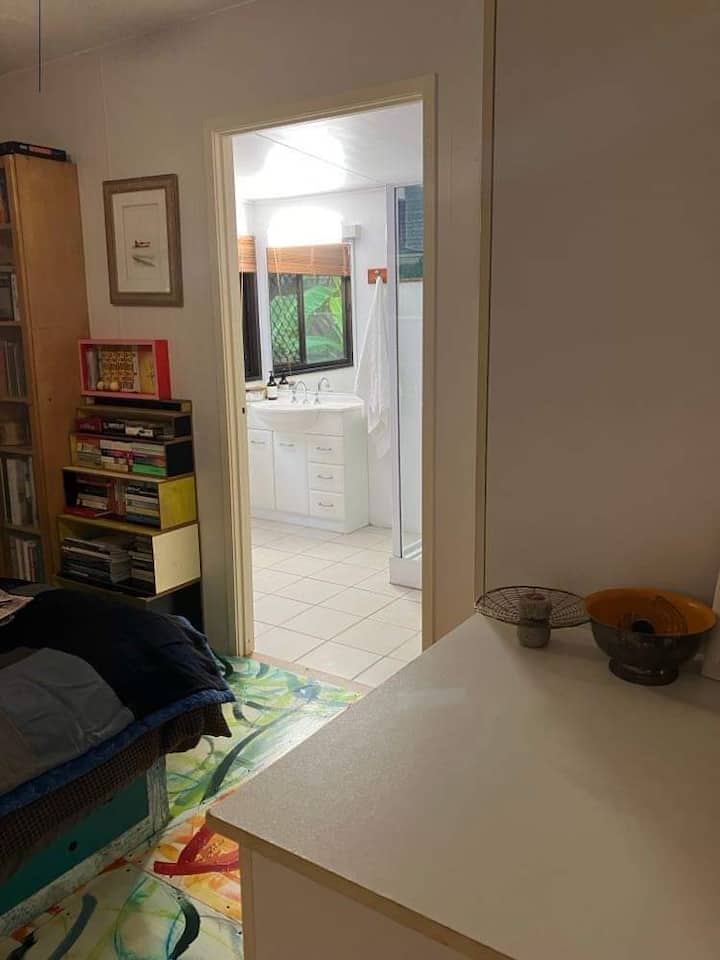 Corica Cabana Ensuite  Bedroom - Townsville