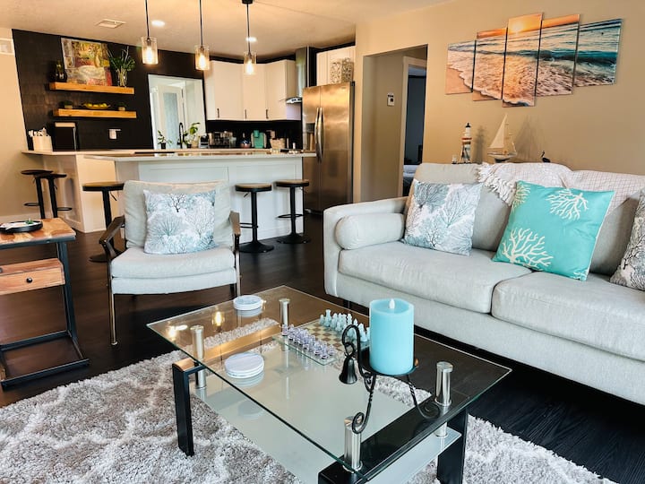 5 Stars. Private & Secluded Home With Easy Access To Anna Maria Island Beaches. - Bradenton, FL