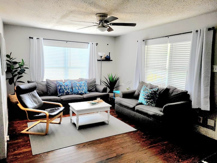 1 Bdrm Bungalow Near Fair Park - Dallas, TX