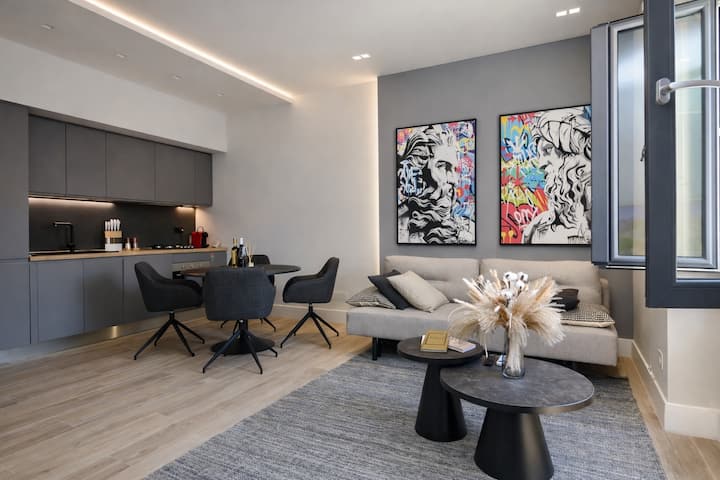 Luxe 1br Townhouse Olbia | Terrace + Free Parking - Olbia