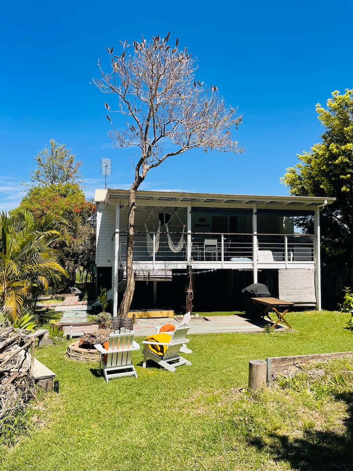 Crescent Head Cosy Beach Cabin - Kempsey