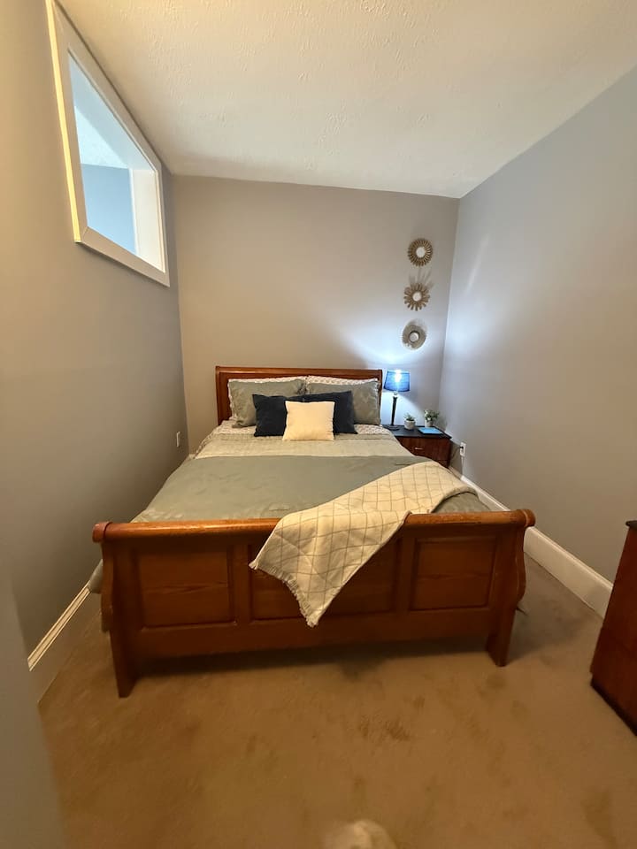 Cozy & Charming Downtown Apartment - Winchester, VA