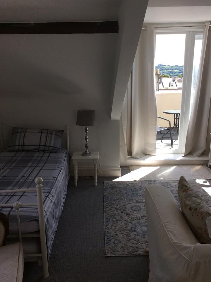 Walking Distance From Dockyard - Cawsand
