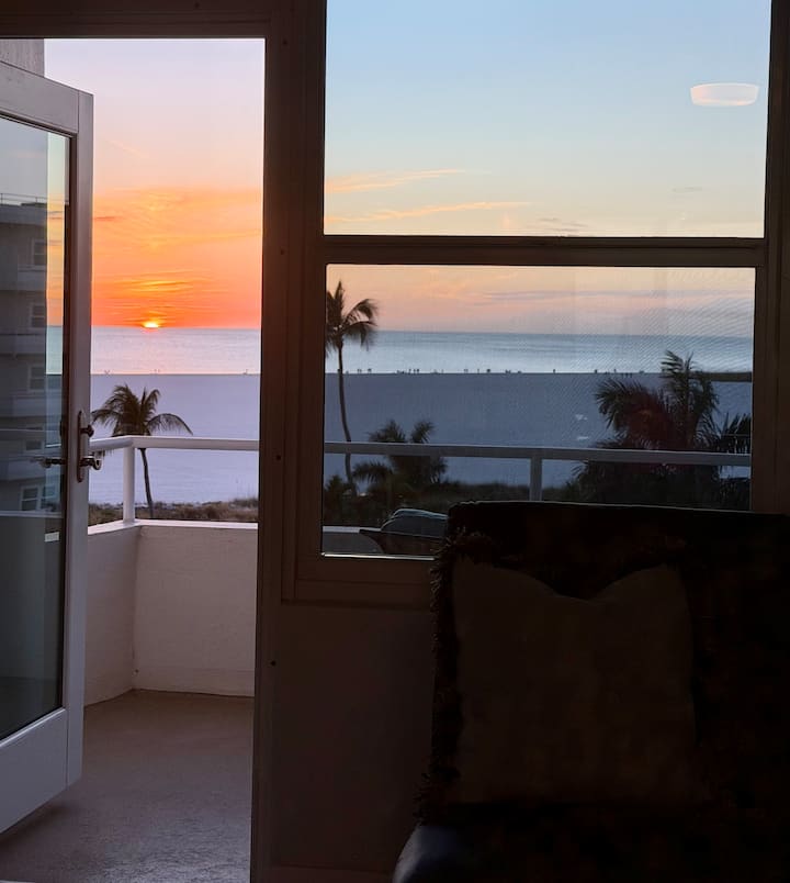 Breathtaking View Sunset House Marco Island - Marco Island, FL
