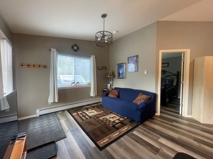 Adventure Stay Unit 1 - Palmer, AK