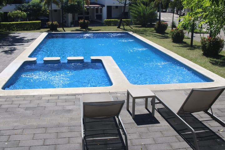 Volcano Vista Villa - El Salvador