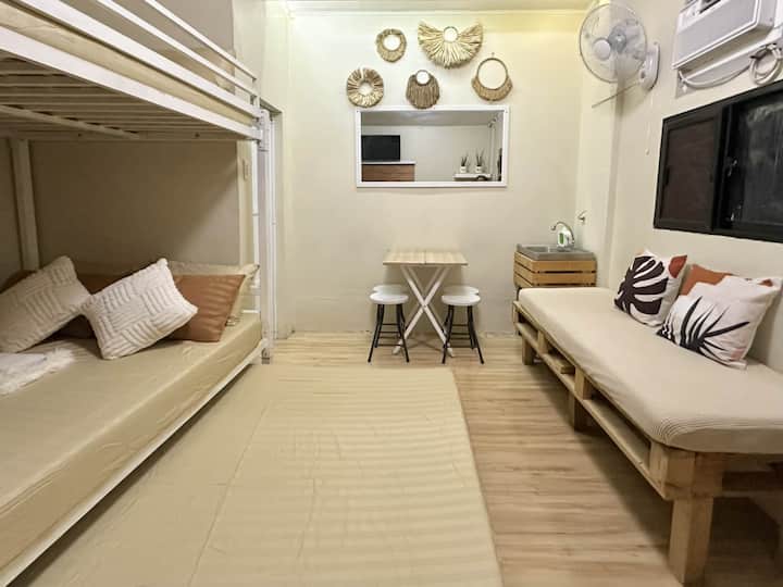 Studio Unit—olongapo Viajeros Transient 3 (Entire) - Subic