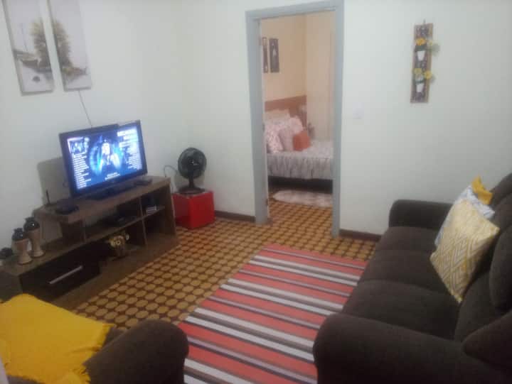 Casa De Fundo Aconchegante, Próximo Ao Taquaral. - Campinas