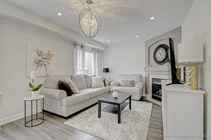 Beautiful Single Detached House - Oakville