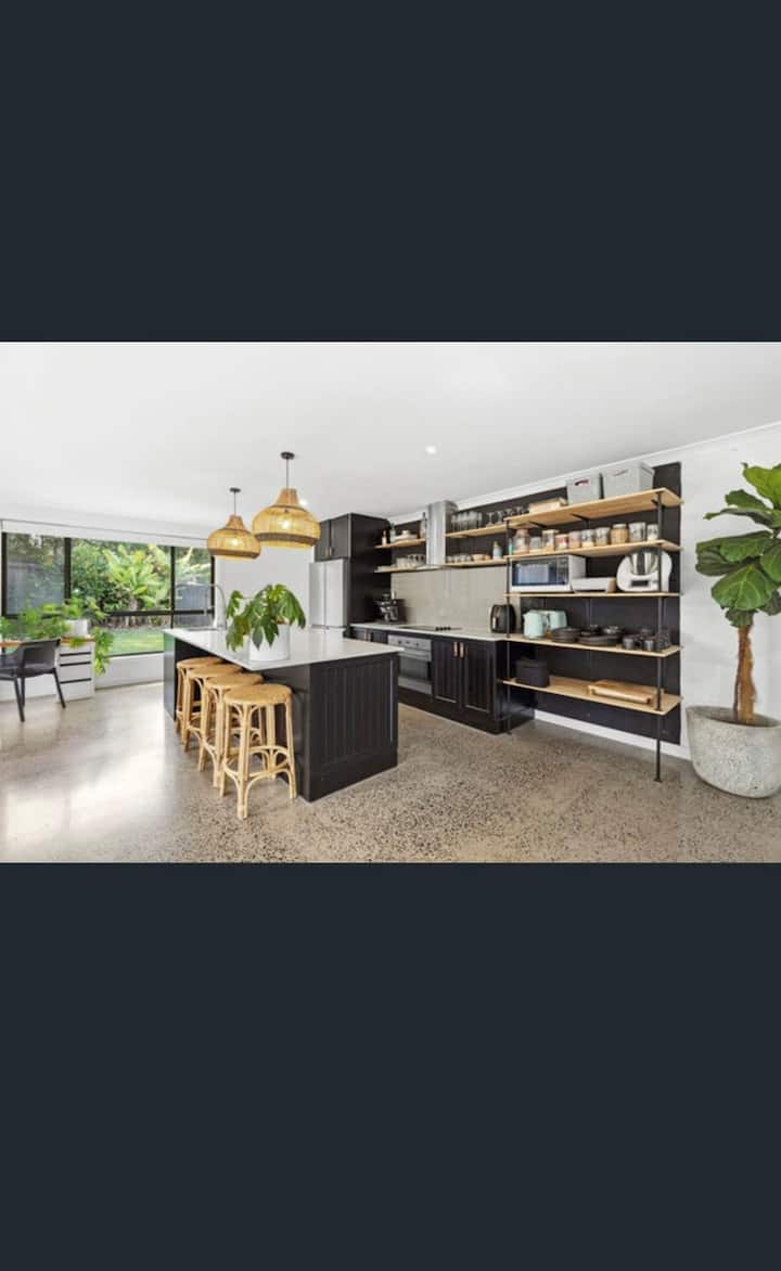 Cheaper Than A Hotel, 1 Night Stays Available - Ulladulla