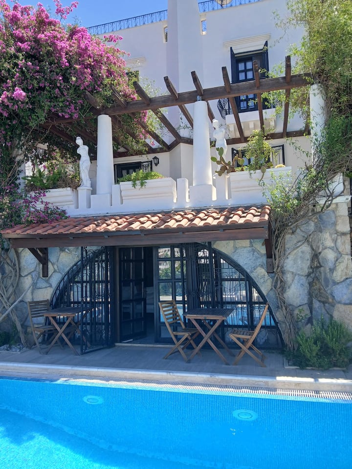 Gorgeous Villa | Sparkling Pool | Stunning Views - Bodrum