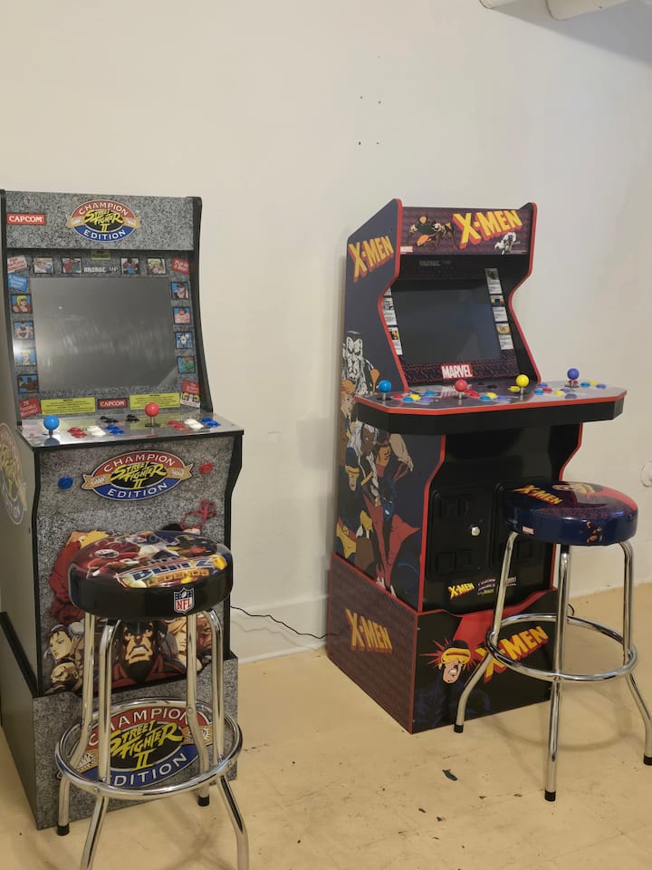 Cozy! Game Room! Great Location. Fast Wi-fi. - Rockford, IL