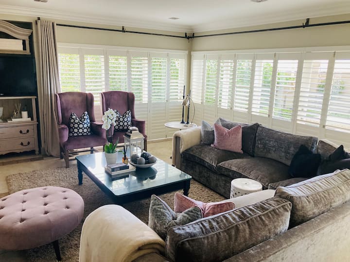 Luxury French Country Villa - Paarl