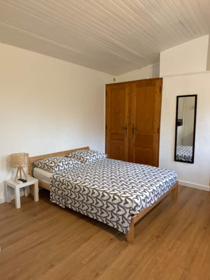 Joli Studio Climatisé Parking  5 Min Centre Ville. - Aix-en-Provence