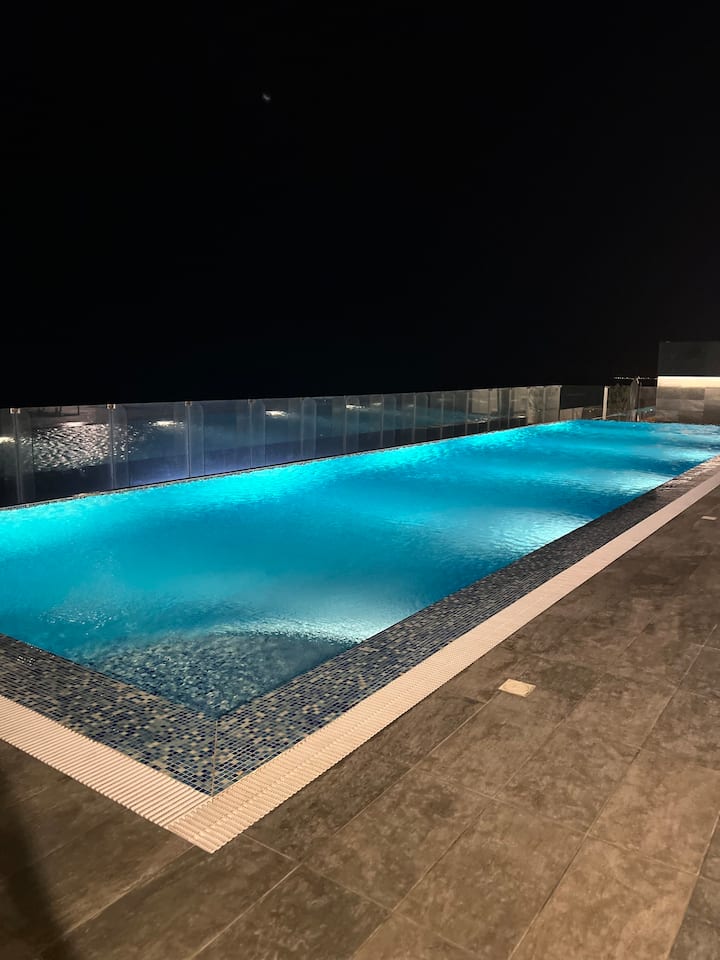 Habitación Cama Matrimonial, Edif Con Piscina, Gym - Lima