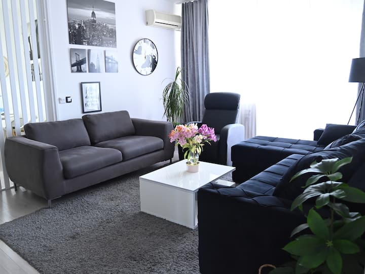 Sunny Home In The Heart Of The City With Fast Wifi - Belgrado
