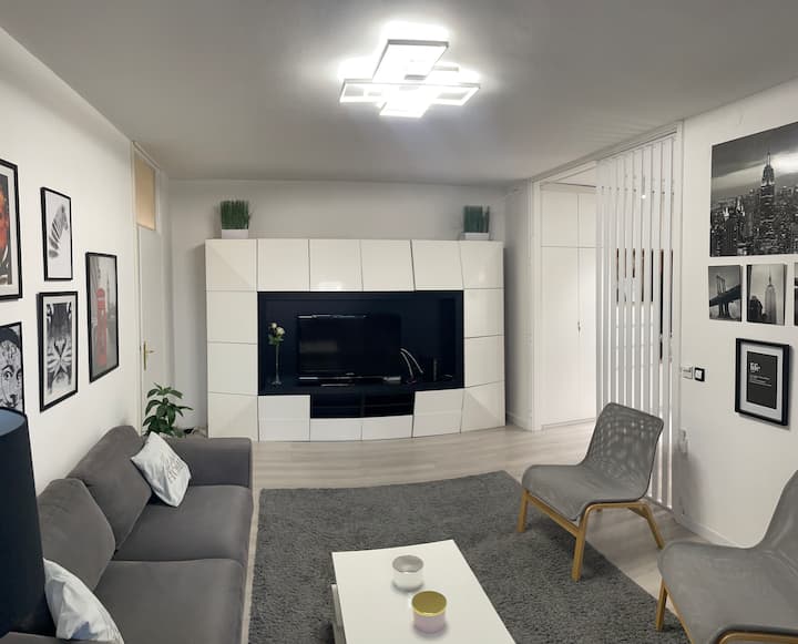 Sunny Home In The Heart Of The City With Fast Wifi - Belgrad