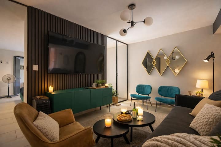 Best Spot Between Condesa And Roma - Mexico City