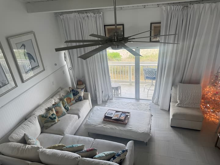 Blue Wave Beach House - Melbourne Beach, FL