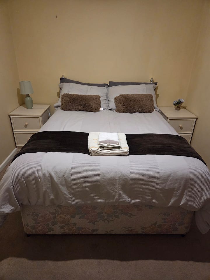 Little Stroud Luxe - Banbury