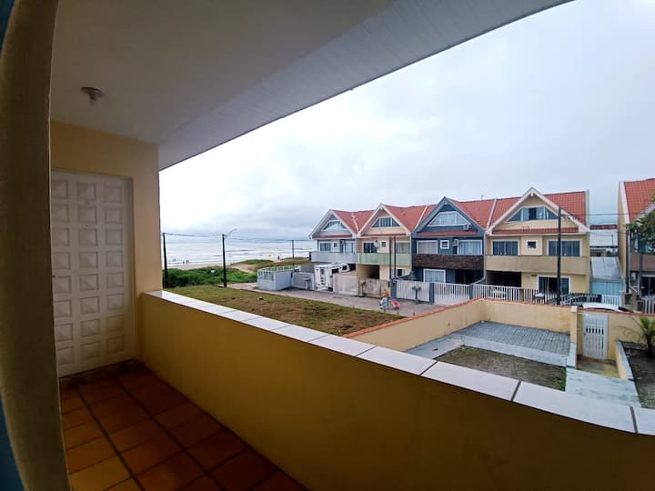 Apartamento Frente Para O Mar Com Ar Condicionado - Guaratuba