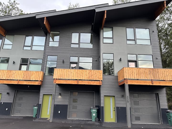 The Seymour-modern Townhouse (Hot Tub) In Girdwood - Girdwood