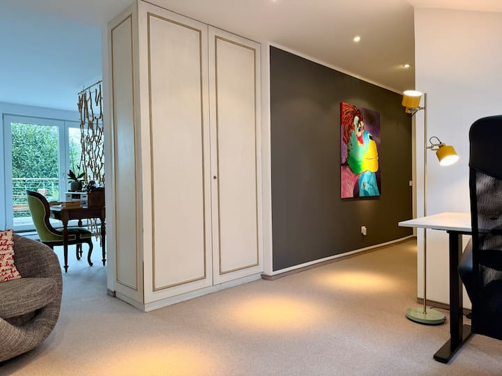 Exclusive 130 Sqm Loft Apt + 30 Sqm Roof Terrace - Düsseldorf