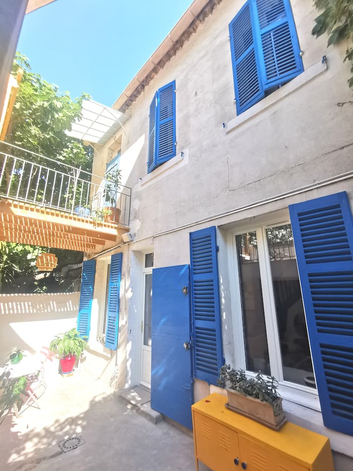 Maison Au Frais Avec Terrasses Patio Et Dépendance - Marseille