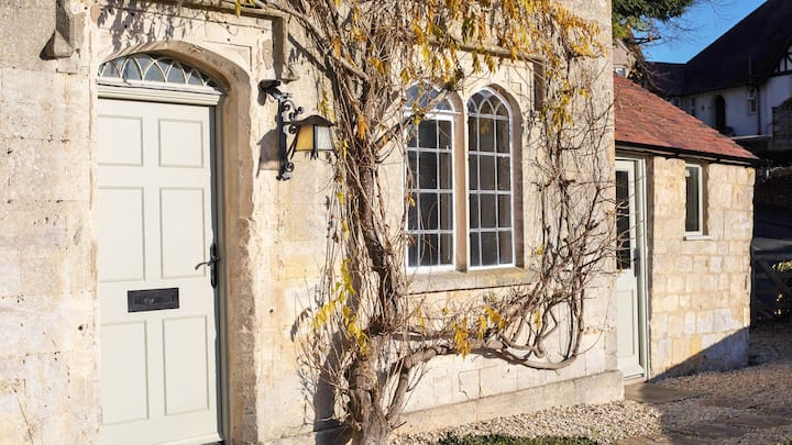 Rose Cottage, Rodborough Near Stroud - Stroud
