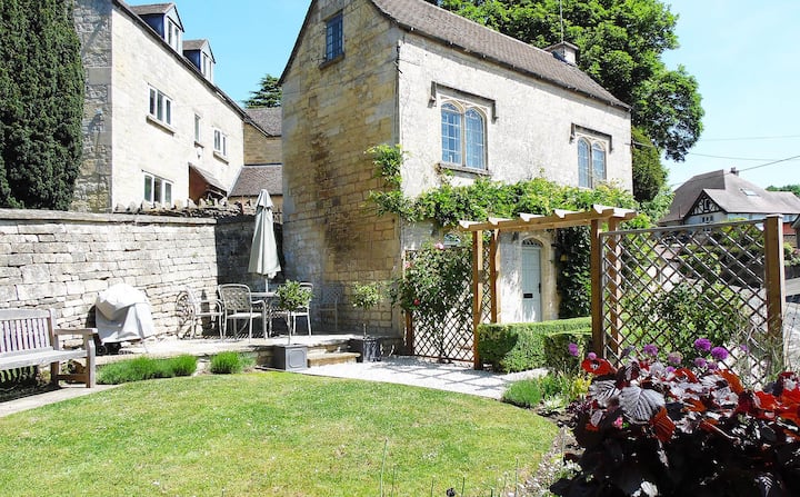 Rose Cottage, Rodborough Near Stroud - Stroud